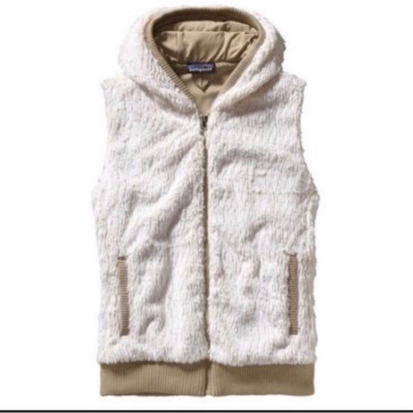 Patagonia | Jackets & Coats | Patagonia White Furry Vest | Poshmark